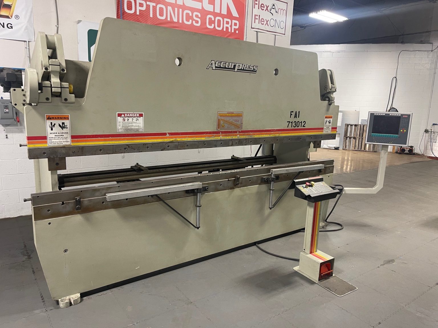 USED Accurpress 713012 - Fox Machinery Associates